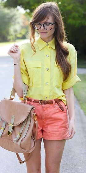 TREND: Colored shorts