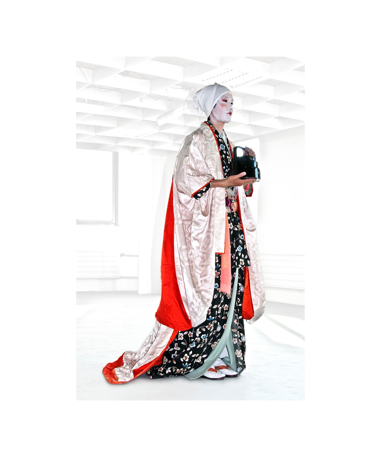 Shige FUJISHIRO: PERFORMANCE