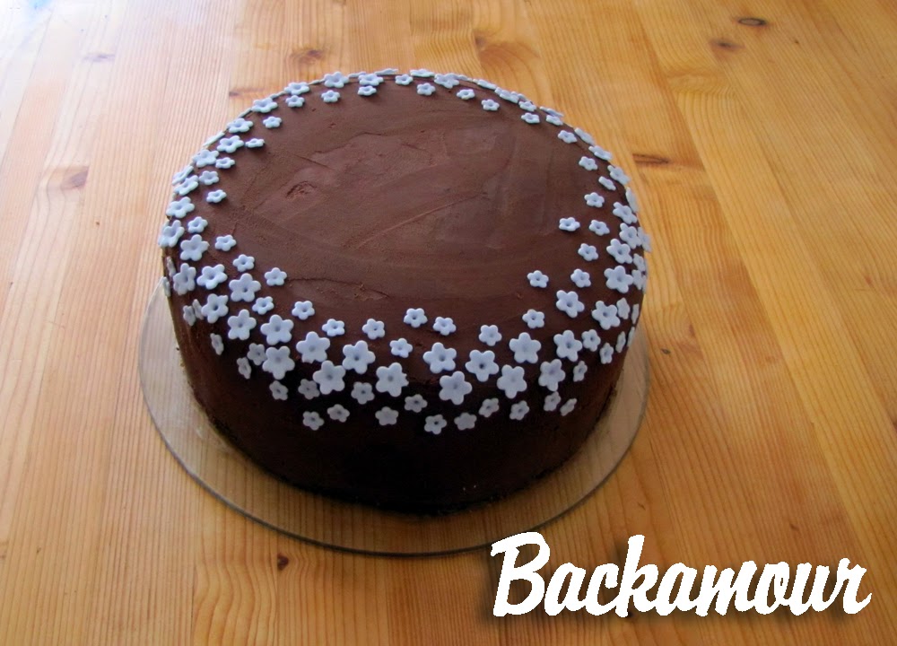 Backamour - die süße Seite: Fast-Fondant-Torte