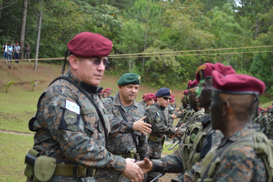 Perspectiva Militar: Graduación del curso Kaibil