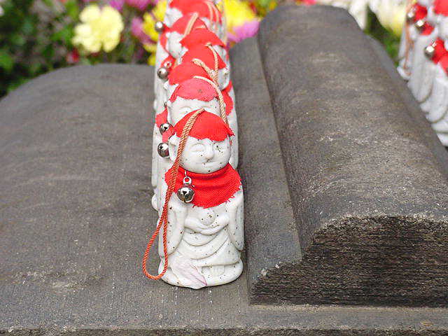 Omamori - Japanese Amulets: Onegai Jizo