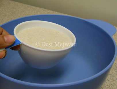 How to cook Rice in Microwave - Desi Mejwani