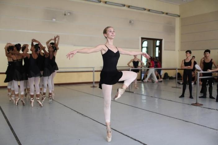 Cuban ballet school takes first American full-timer