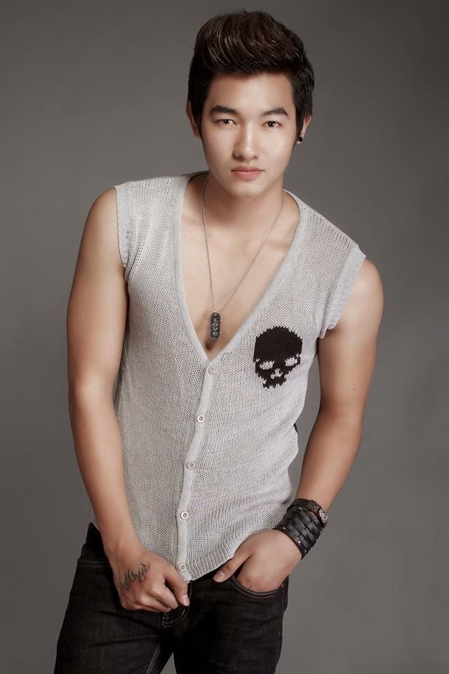 M y a n m a r H u n k s: Nyein Thaw @ Sense Photography