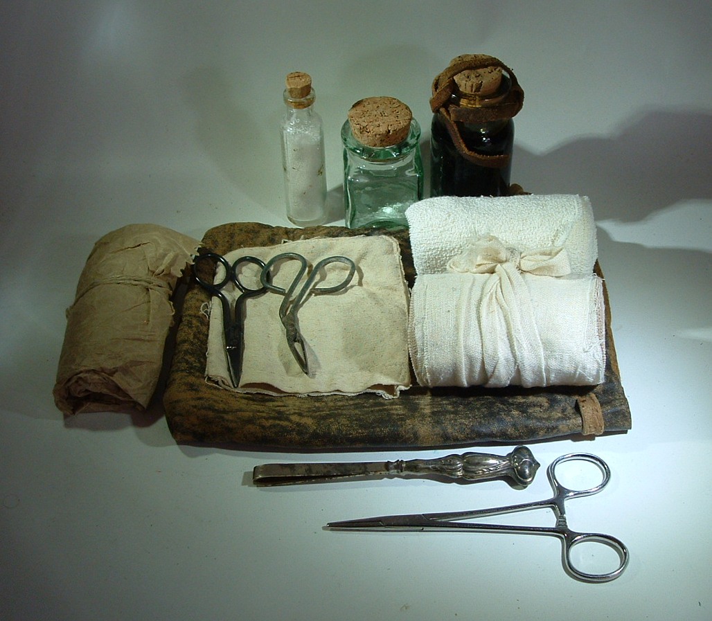 A Woodsrunner's Diary: New Image of my Medical Kit.