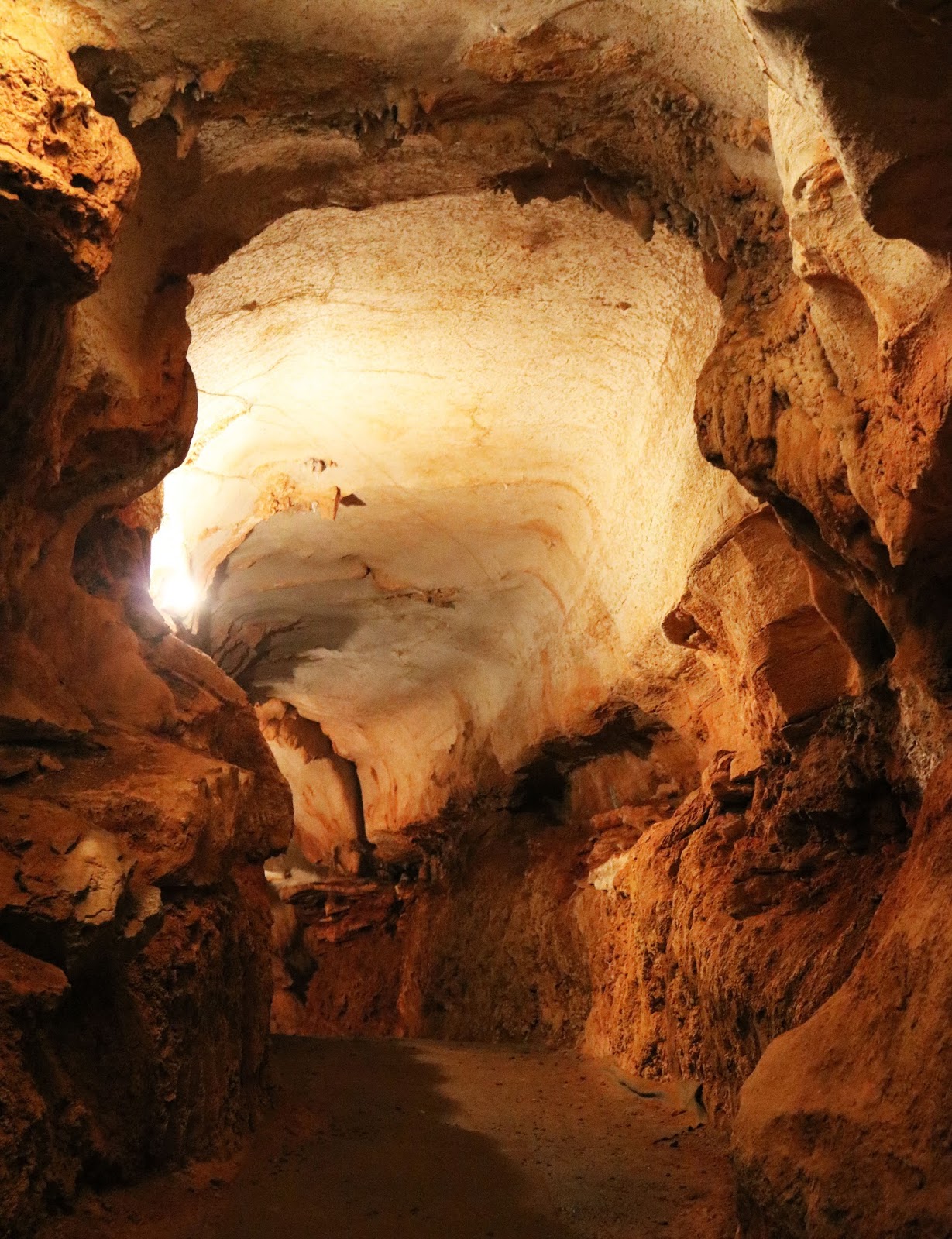 Sofia Karin Axelsson: Caverns - the Deeper We Go