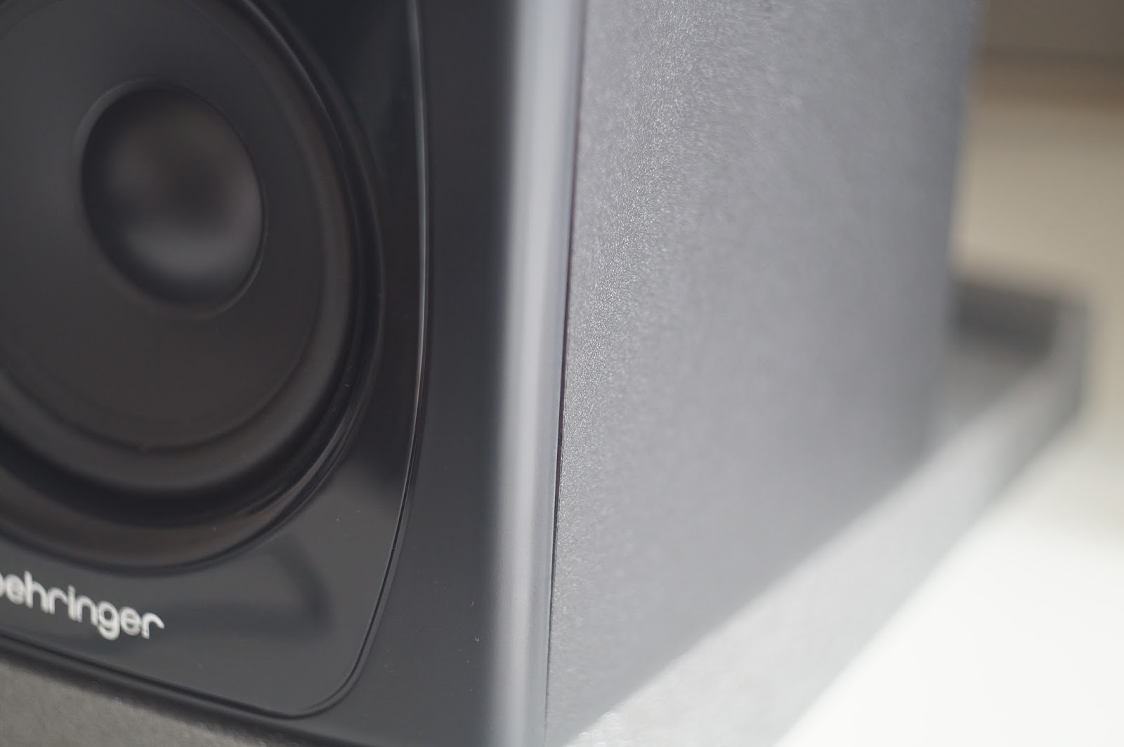 Behringer Studio 50USB review. Are these an entry level audiophile ...