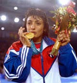 ALDEA COTIDIANA: Legna, la reina del siglo