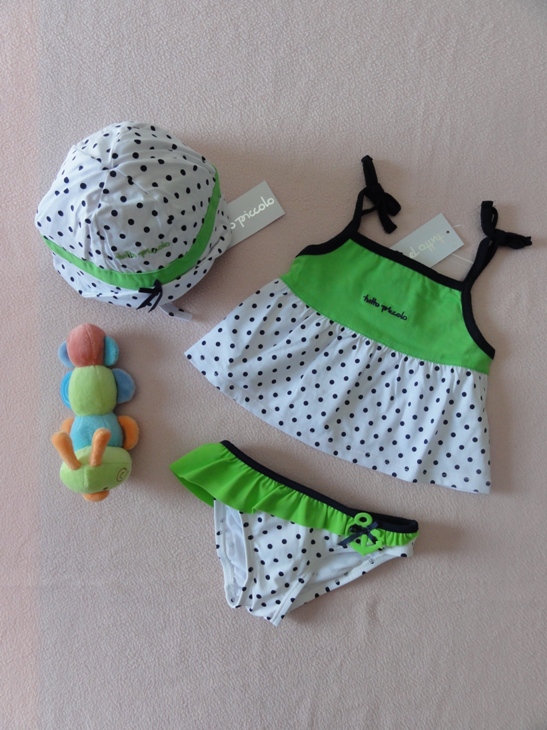 El desván de Paula: Conjunto baño niña Tutto Piccolo 24 meses