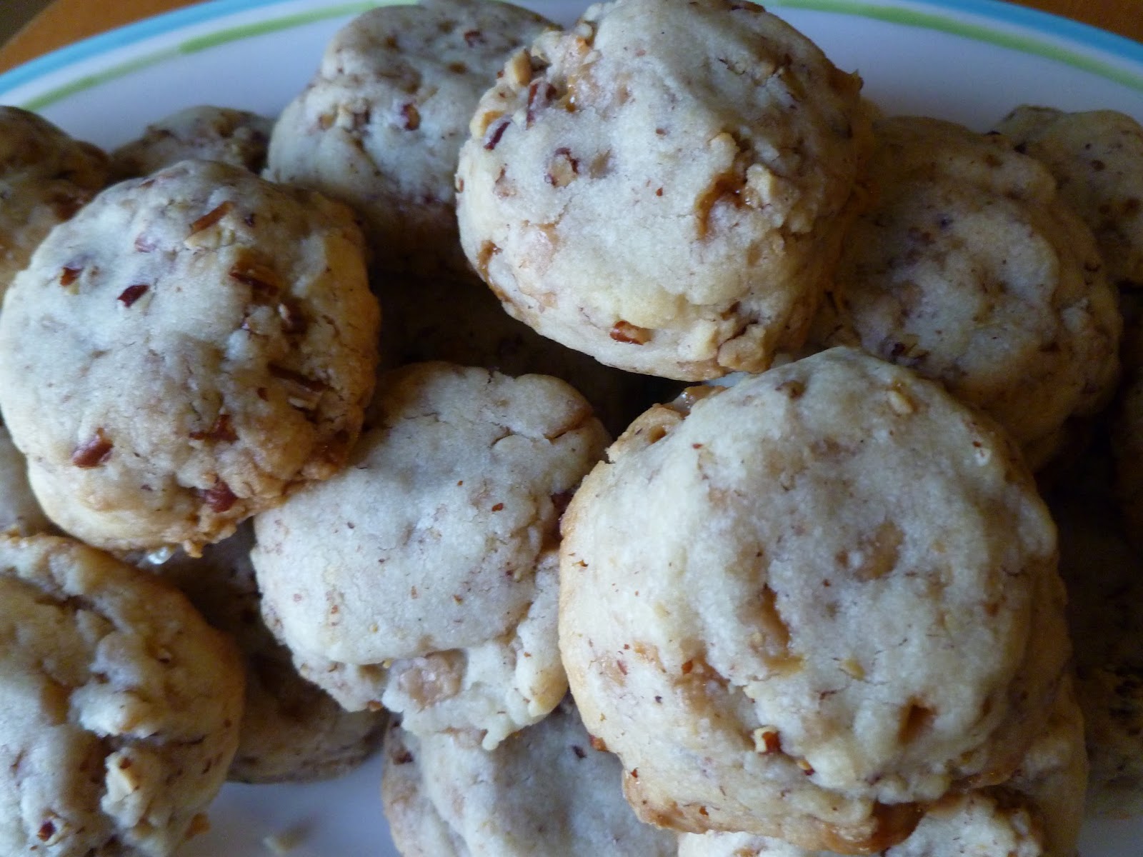 The Pastry Chef's Baking: Toffee Pecan Shortbread Cookies