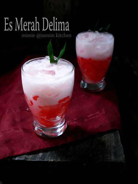jasmin's kitchen: ES MERAH DELIMA
