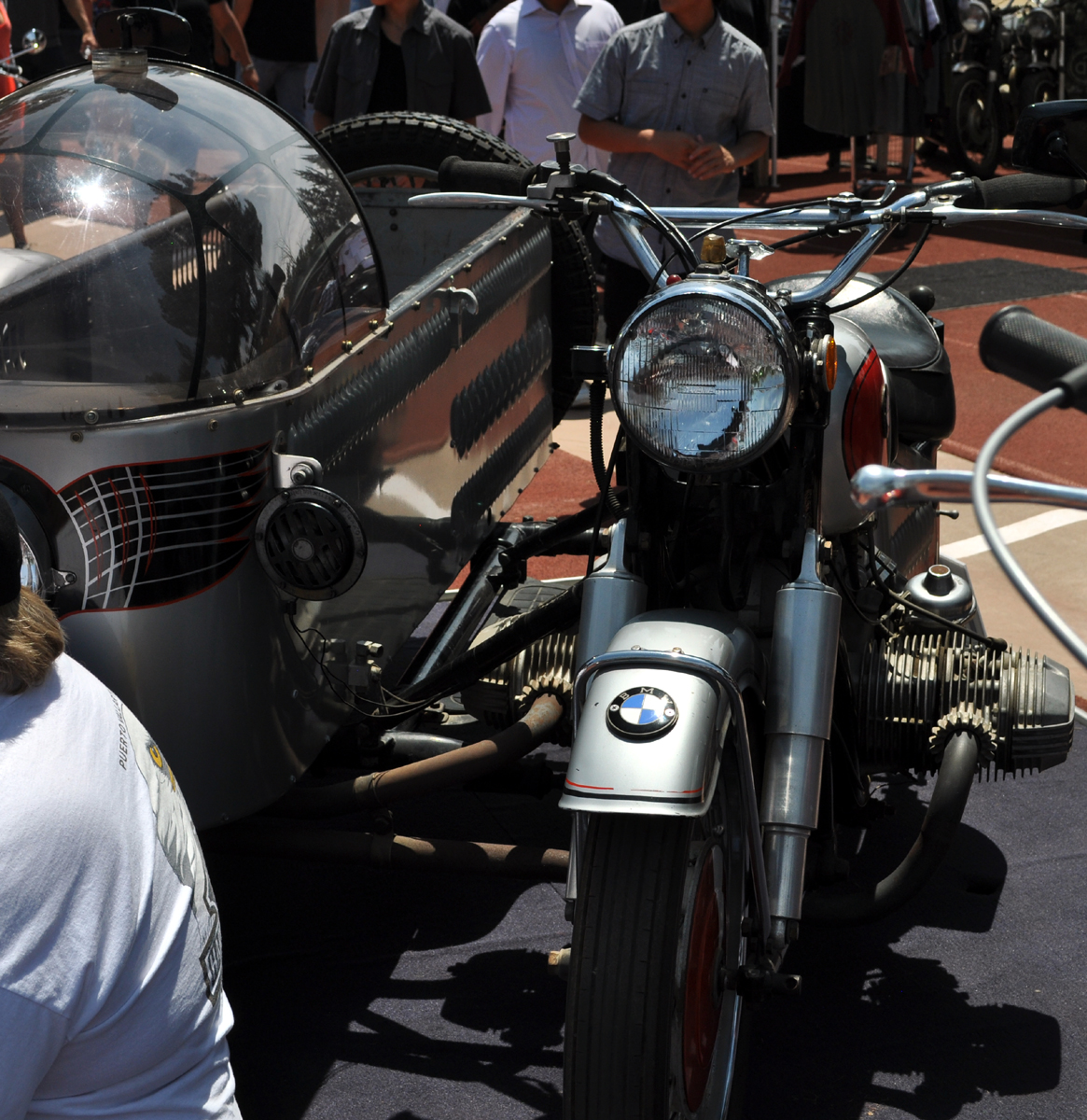 Just A Car Guy: Von Dutch's BMW cycle and side car, the "Toaster" R60/1000