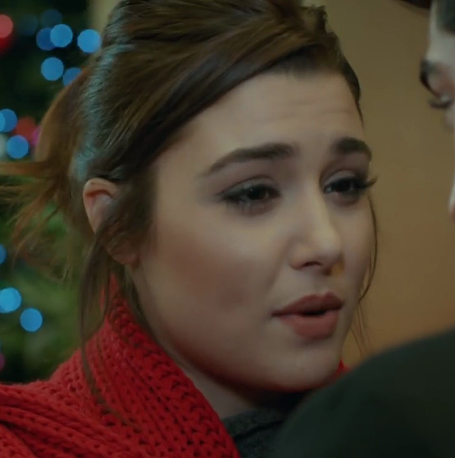 My TV Beauty: Miss Turkey Hande Ercel As Hayat Uzun In Turkish TV ...