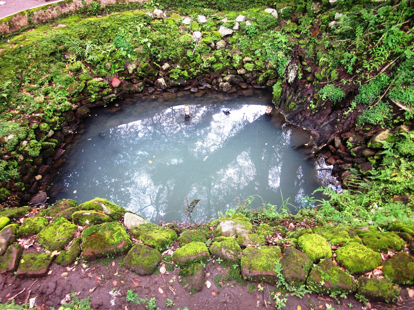 jombang city guide: Sendang Made : Petilasan Prabu Airlangga ...