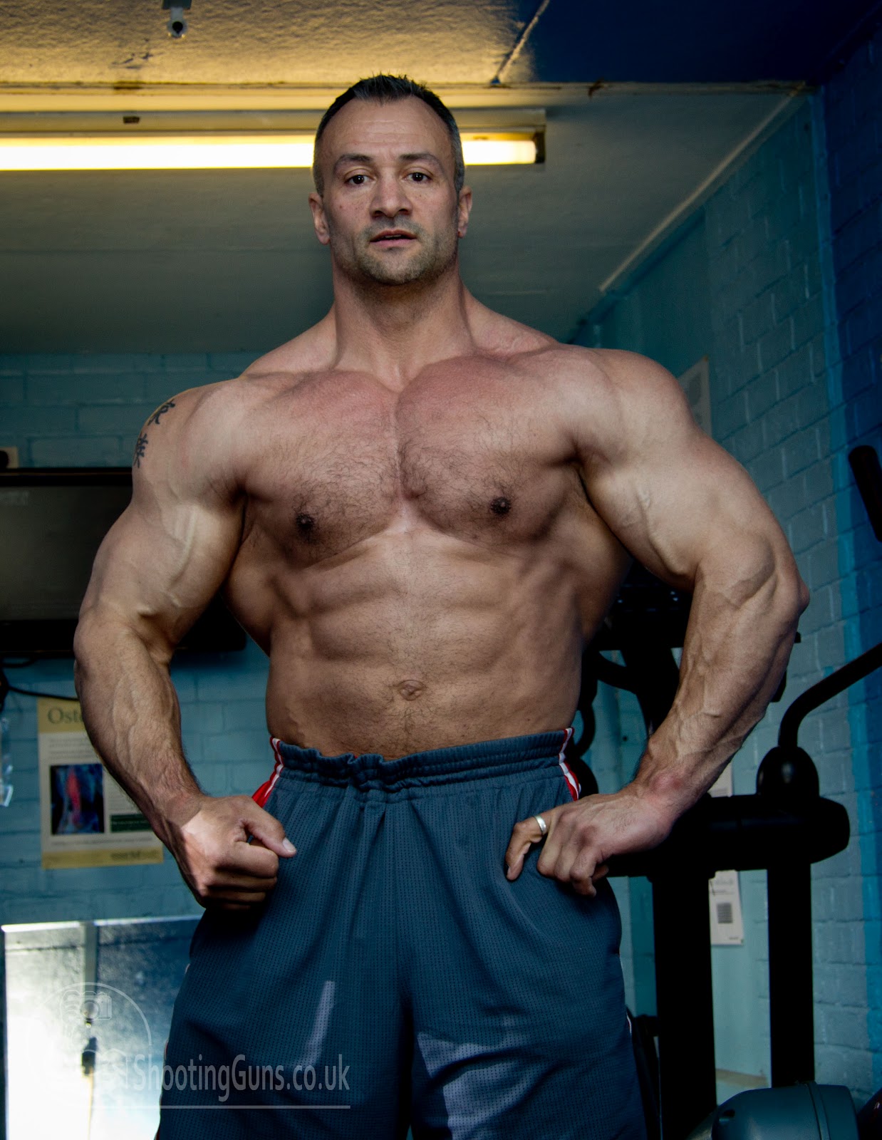 ShootingGuns.co.uk: Roy McLean training at Physiques Gym Bexhill On Sea ...