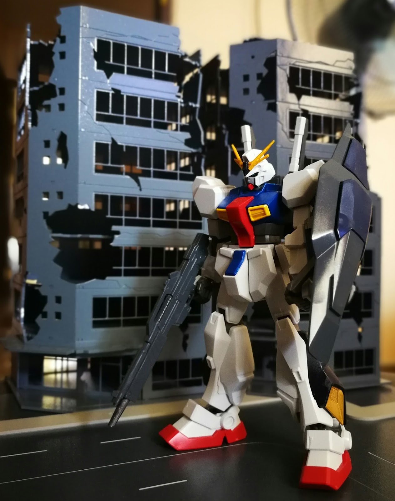 Gunpla 1/144 Build Utterly Stylish | www.pinnaxis.com