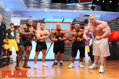 the beauty of male muscle: muscle friends