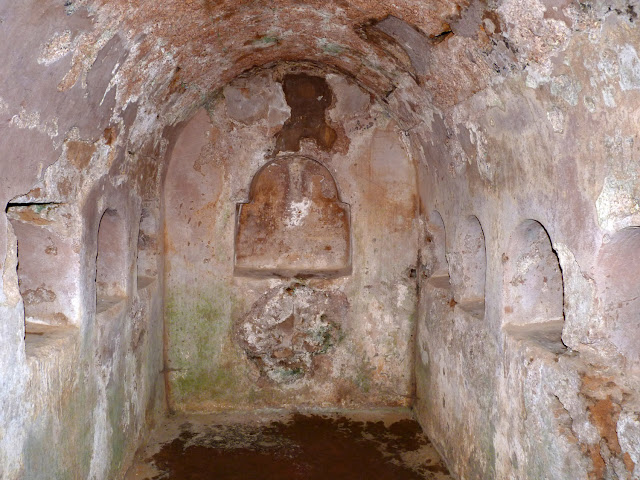 Las fotografías de Miguel Roa: Tumbas romanas en Carmona (Sevilla)