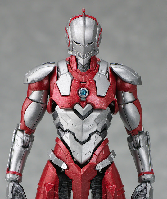 [ Review ] - Figure-rise Standard - Ultraman Suit B Type ACTION