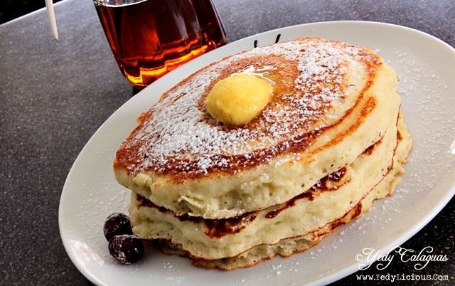 A Beautiful Breakfast at Malcolm's Deli, The Fort BGC | YedyLicious ...