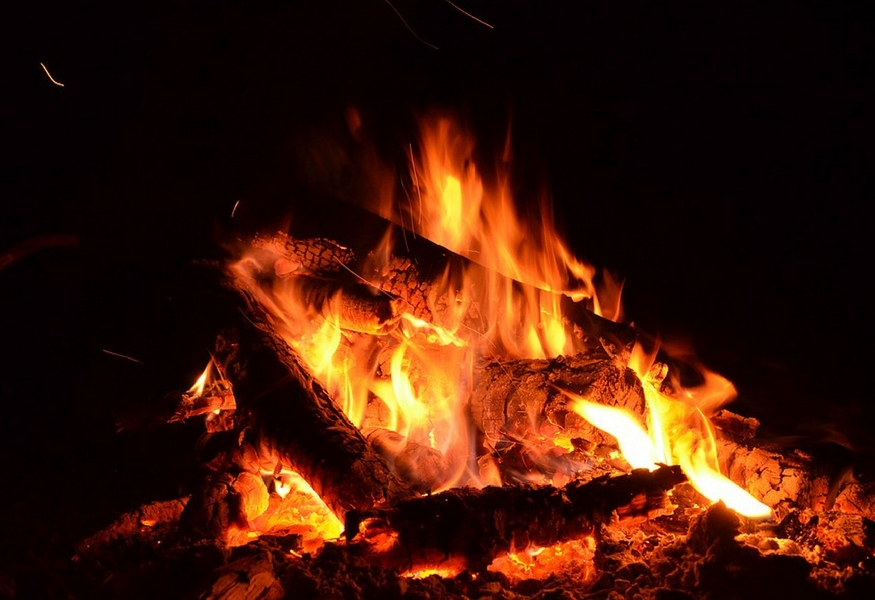 VITTUONE Il falò di sant’Antonio, la tradizione è salva. Il Comune ha ...