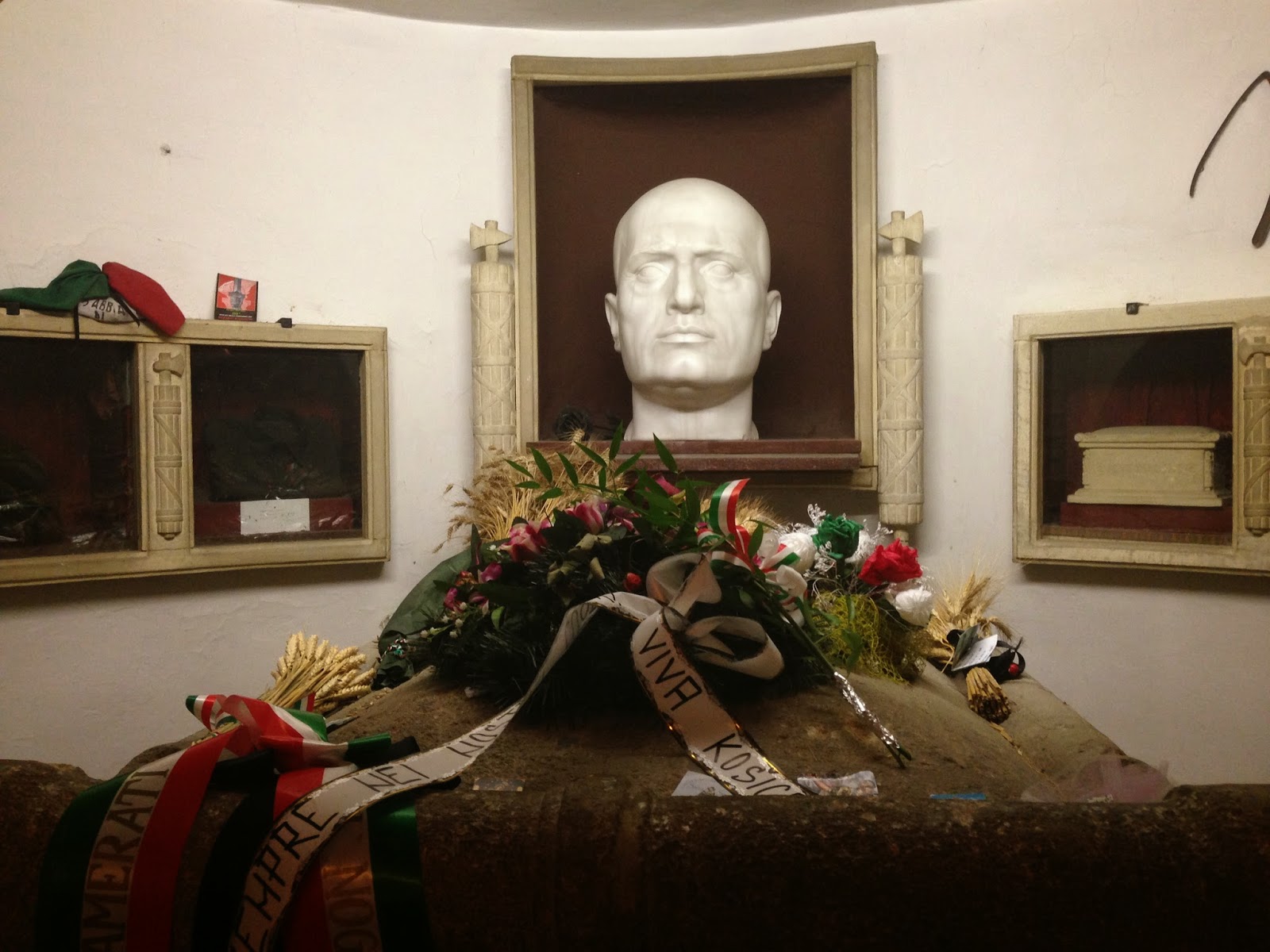 Tomba di Mussolini a Predappio Forli