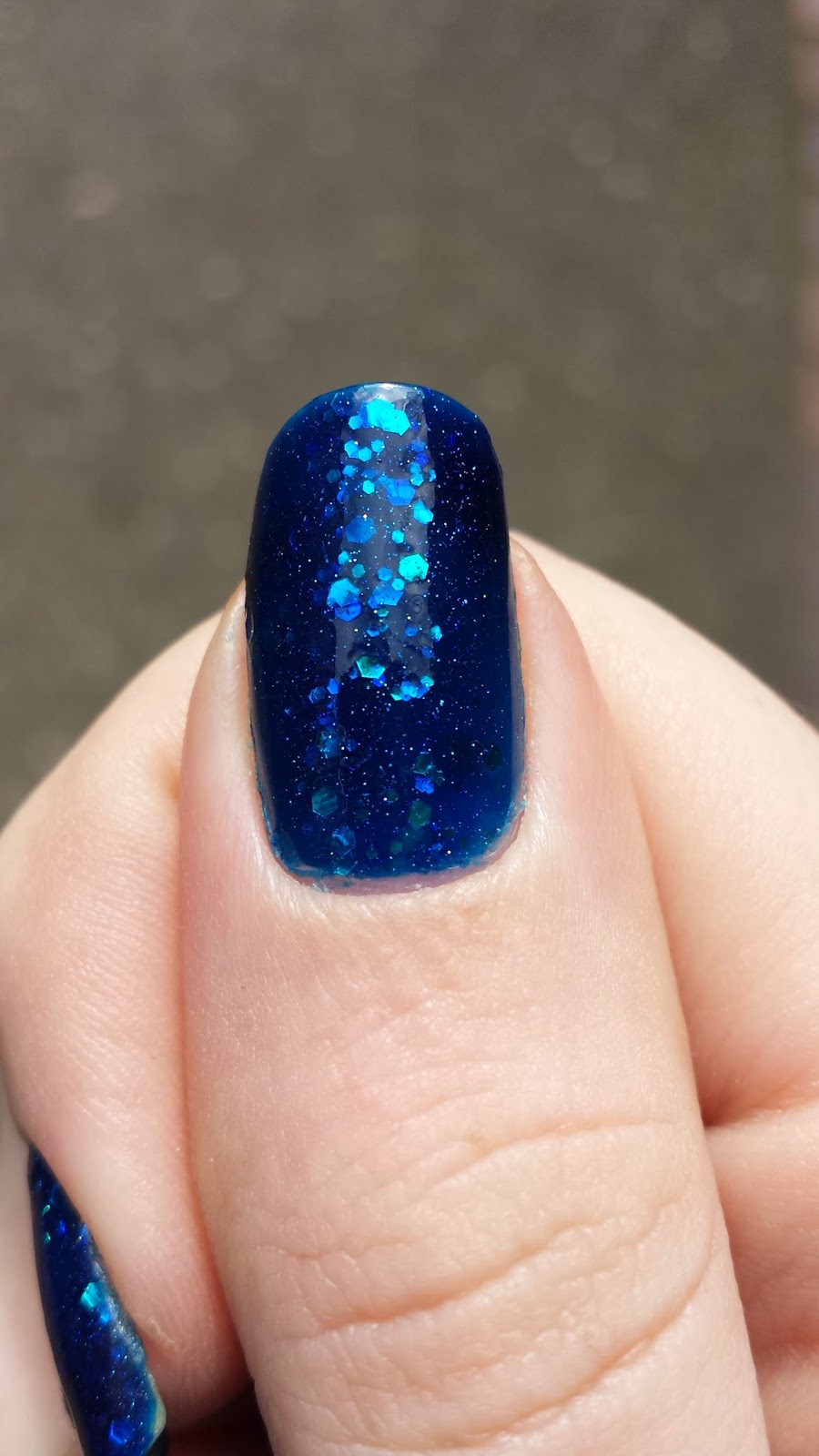 Etherenail: Blue nails for Autism awareness