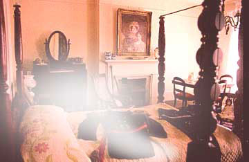 TOP TEN HAUNTED AMERICAN HOUSES | Haunted Earth`s Ghost World