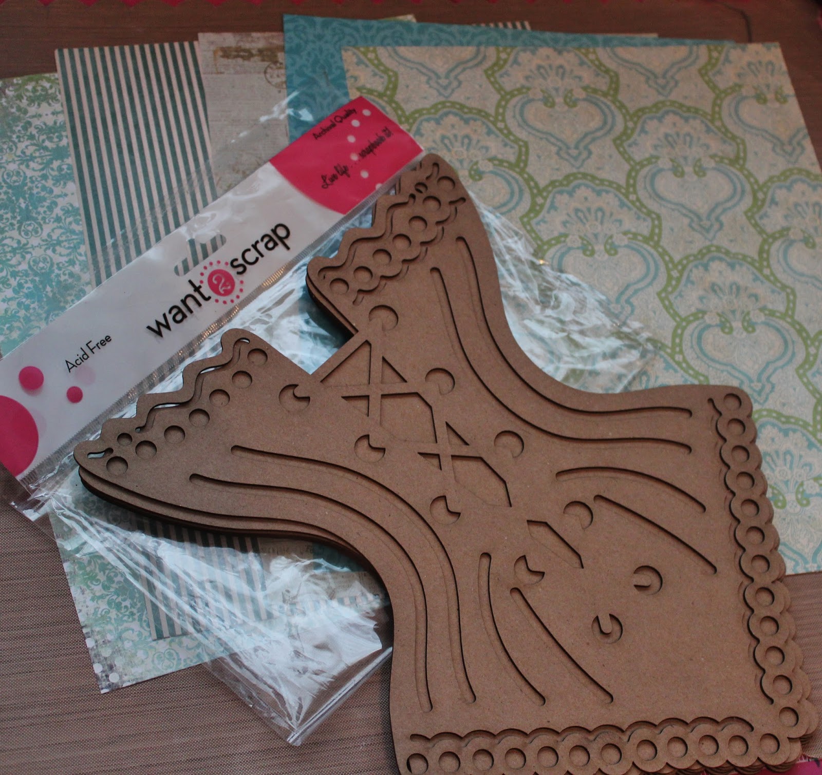 Pam Bray Designs: A Girl with Flair: Corset Banner with Want 2 Scap - Day 3