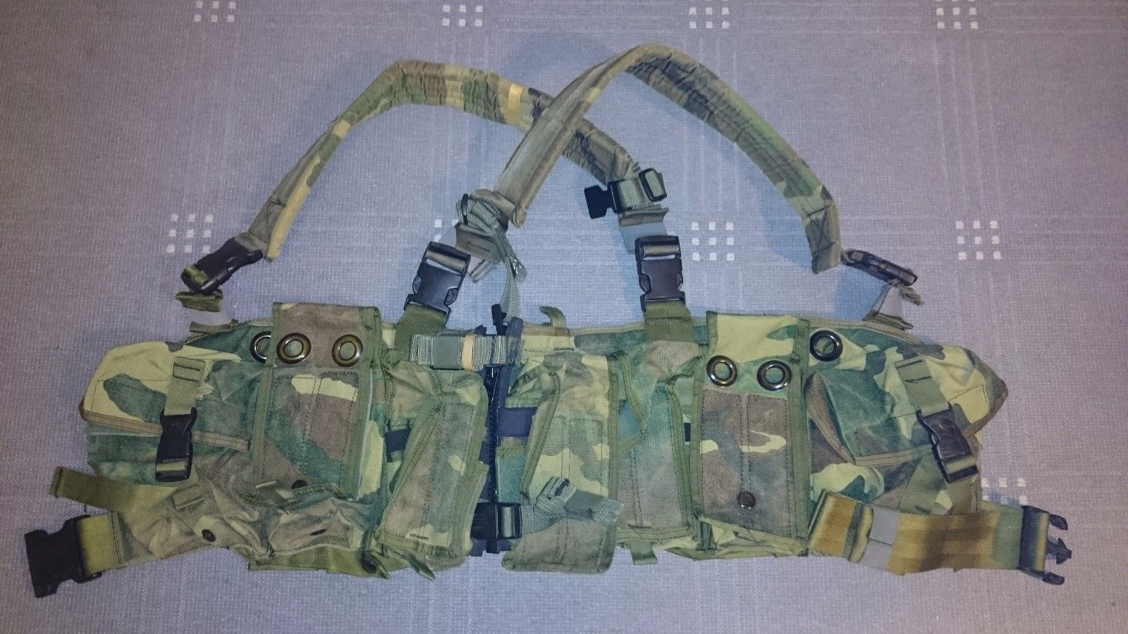 Webbingbabel: AWS Special Forces Chest Rig 1994