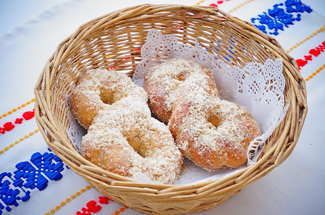 La cuisine de Simona: Mucenici moldovenesti de post (sfintisori)