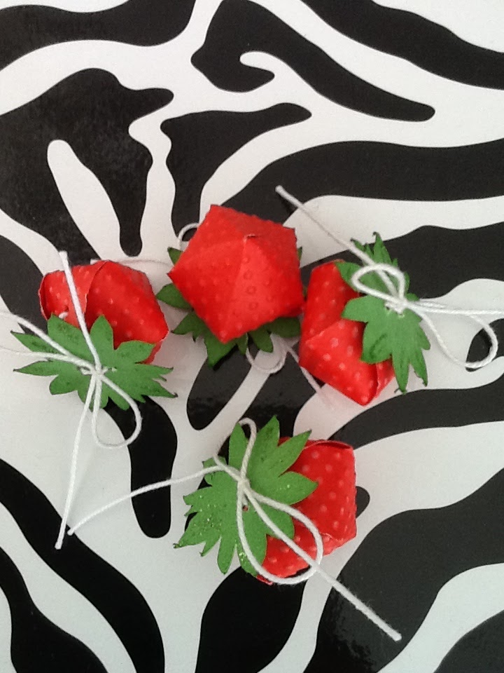 Paper Treasures by Natalia: 3D Strawberry