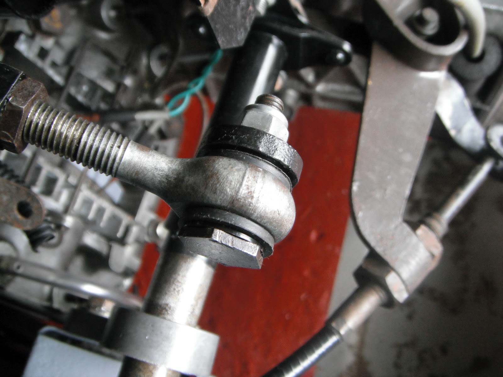 Citroën DS Restoration: Gear change bushes