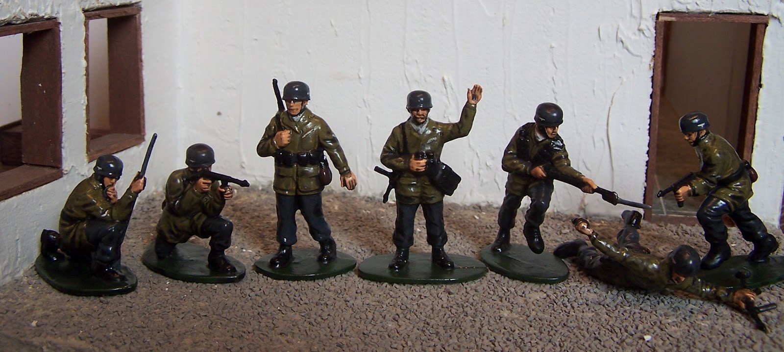 WWII Plastic Toy Soldiers: Airfix - Toy Soldiers