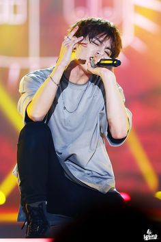 Day by day: BTS - Tagok és hivatalos oldalak linkjei