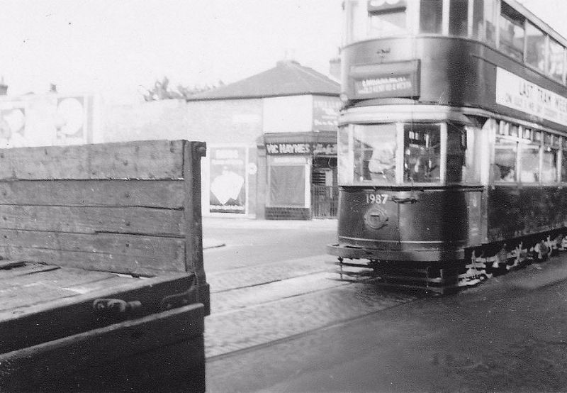 Historic Photos of the Last Trams in London in July 1952 ~ Vintage Everyday