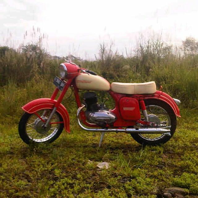 Motor Tua Antik Jawa 250cc Ori Standar - BANDUNG - LAPAK MOTOR BEKAS ...