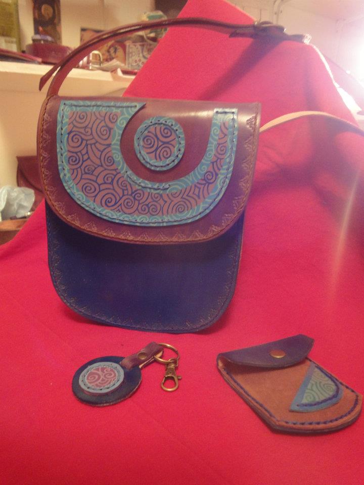 UDAIC: ARTESANIAS EN CUERO