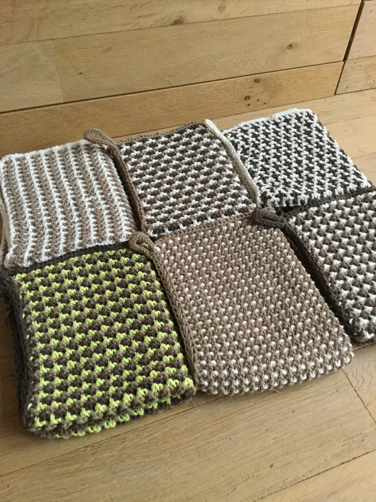 The Knitbitch: March 2017