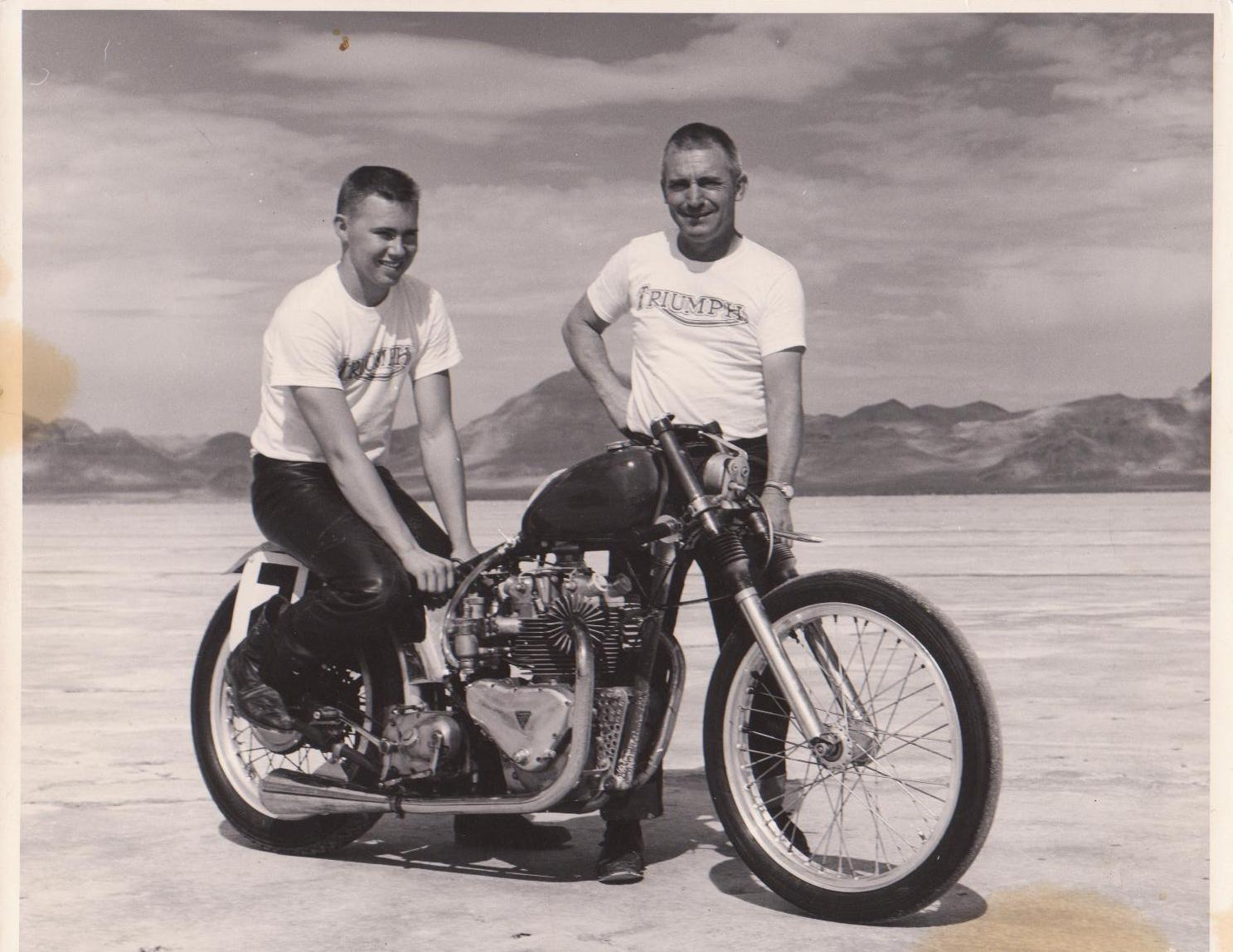 Nostalgia on Wheels: VINTAGE MOTORCYCLE RACING BLOGSPOT