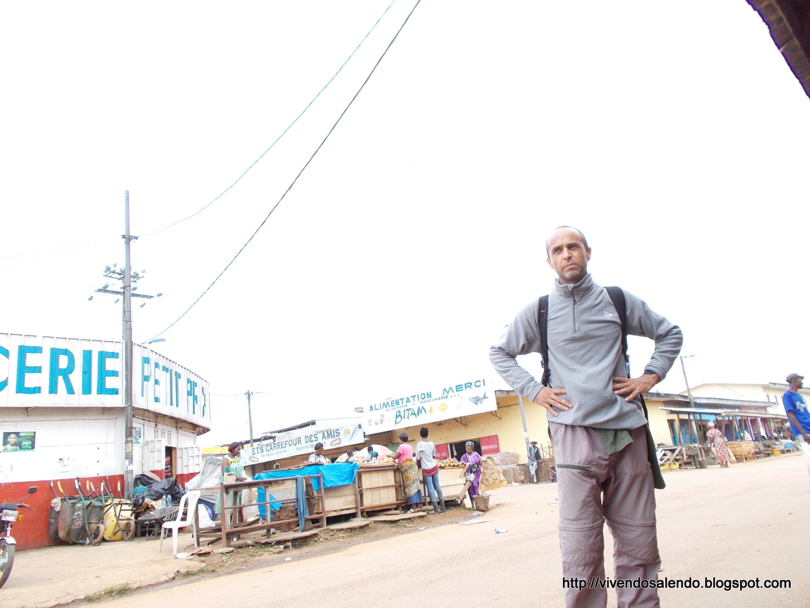 VIVENDO SALENDO: Bitam, in Gabon: le foto