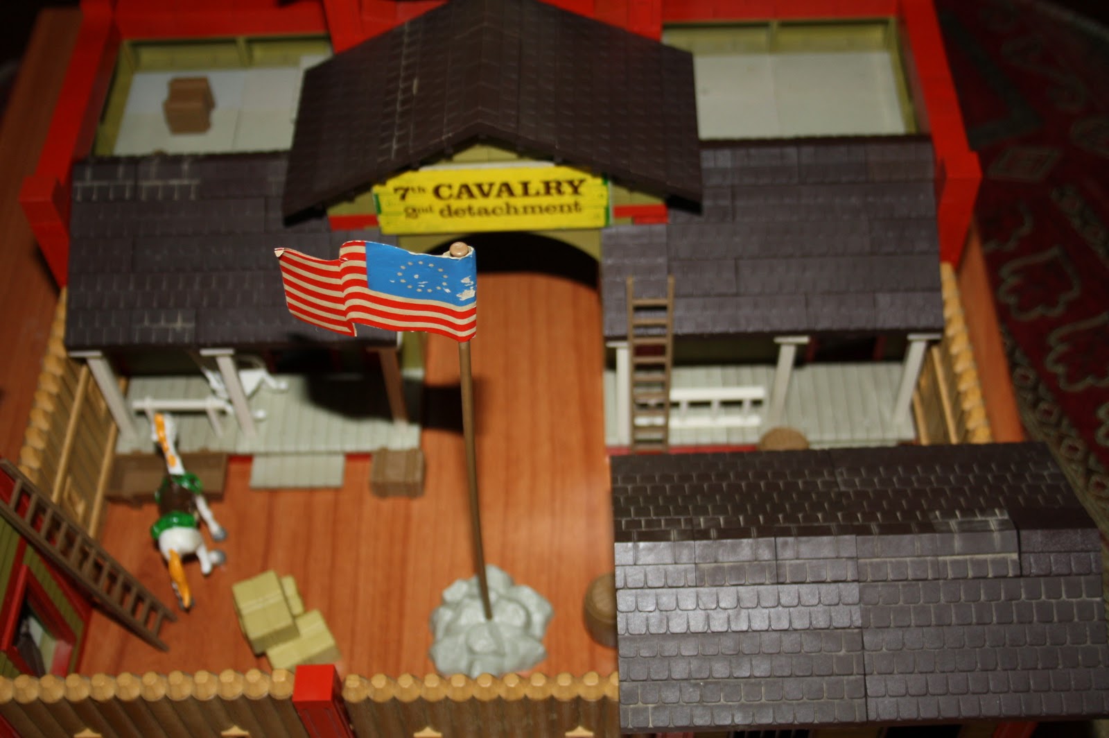 EXIN CASTILLOS & EXIN WEST: DESTACAMENTO