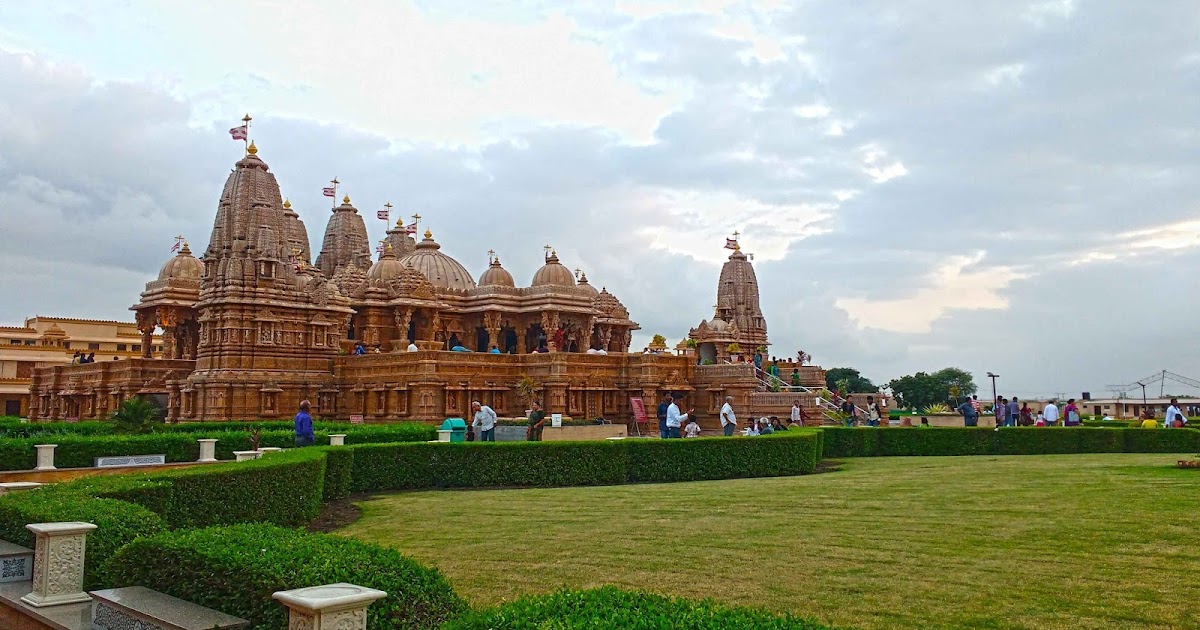 The Gallivant Rovers: Swaminarayan Temple-Jamnagar