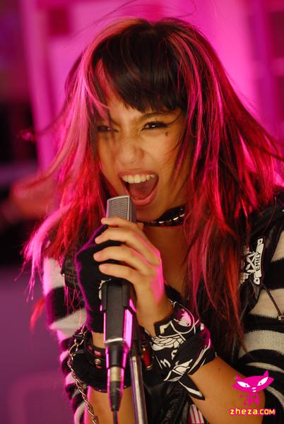 `PiC UPDΔTӘ ♥: MV คิดถึงเธอ - Mila (มิล่า)