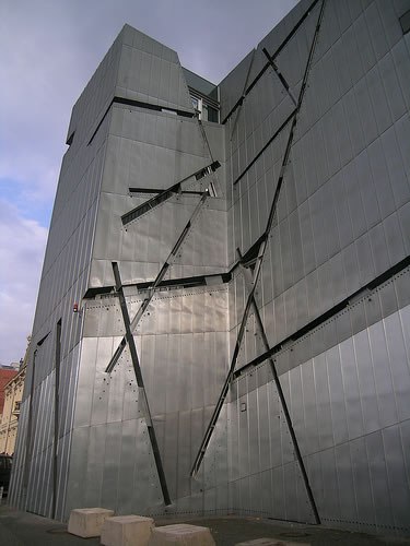 Daniel Libeskind a través de los años: MUSEO JUDIO DE BERLIN