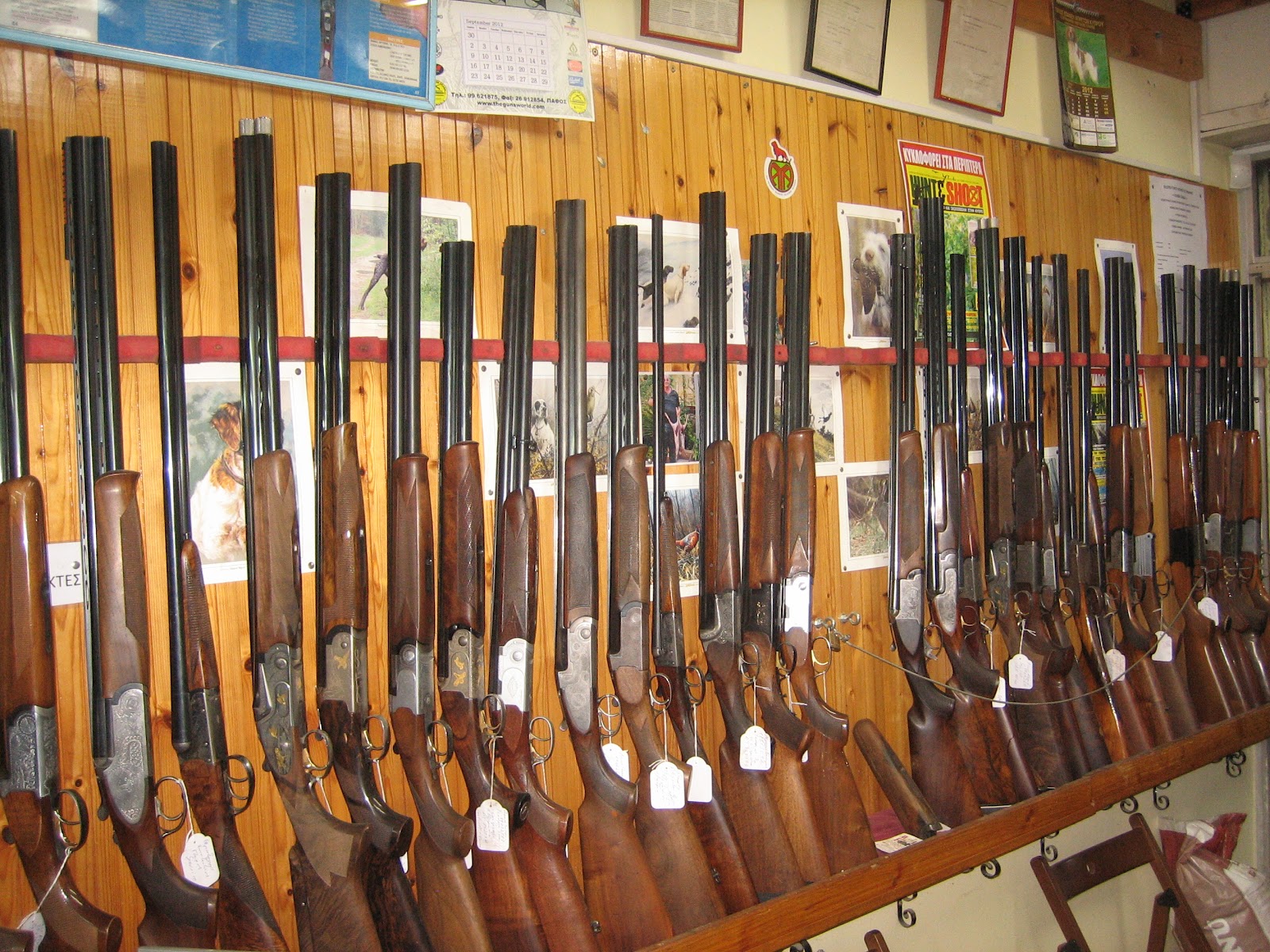 ΟΠΛΟΥΡΓΕΙΟ ΜΟΥΖΟΥΡΗ / Gunsmith workshop - Mouzouris