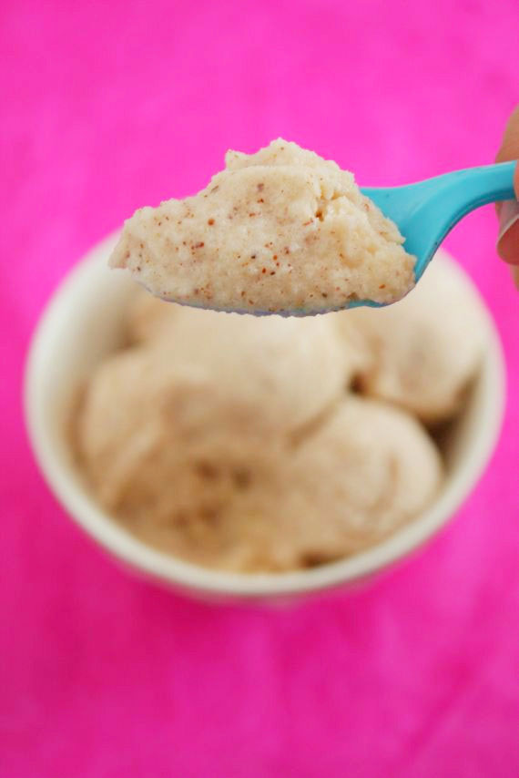 Helado de almendras tostadas | Blog Dit i Fet