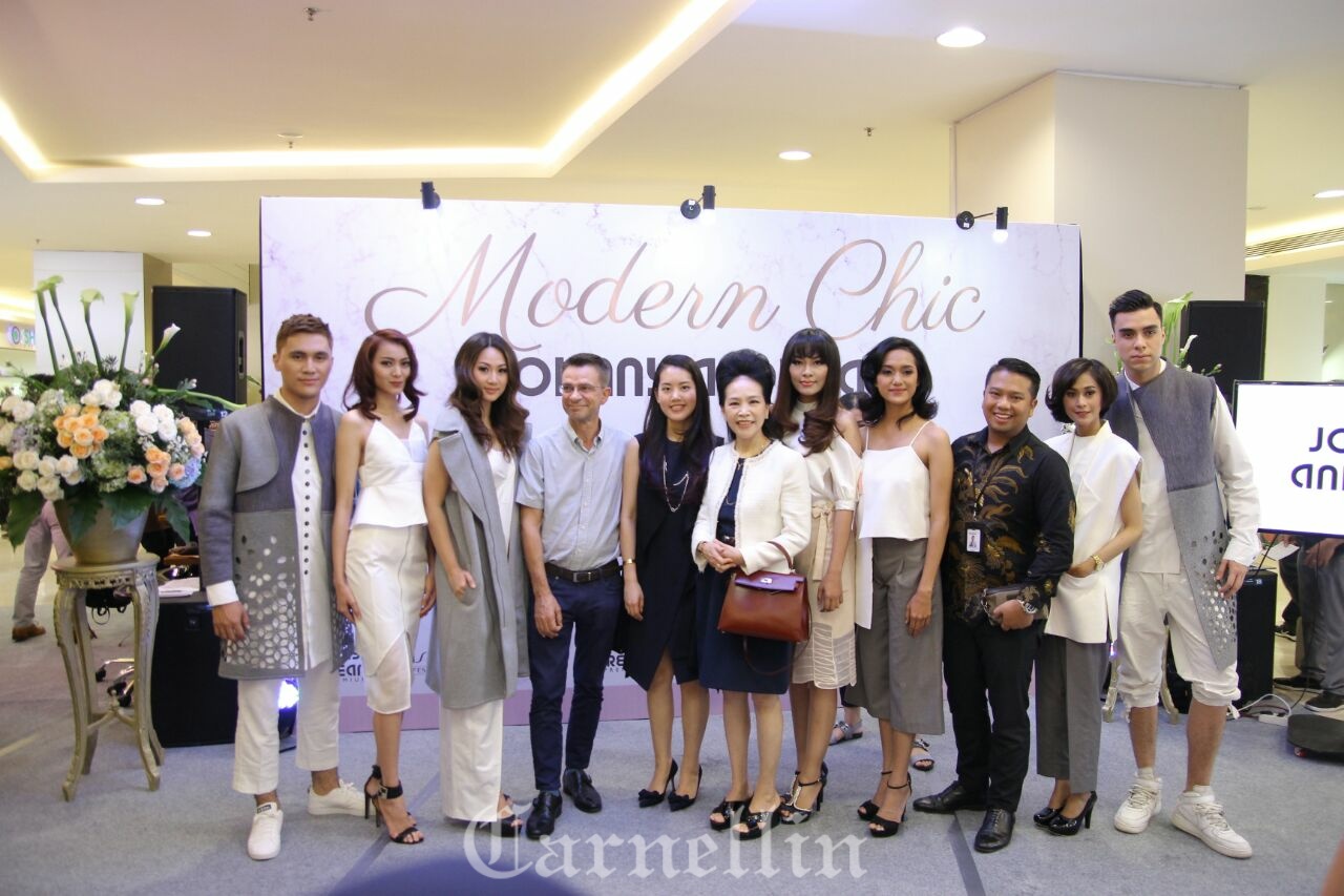 While you on earth..: Modern Chic by Johnny Andrean