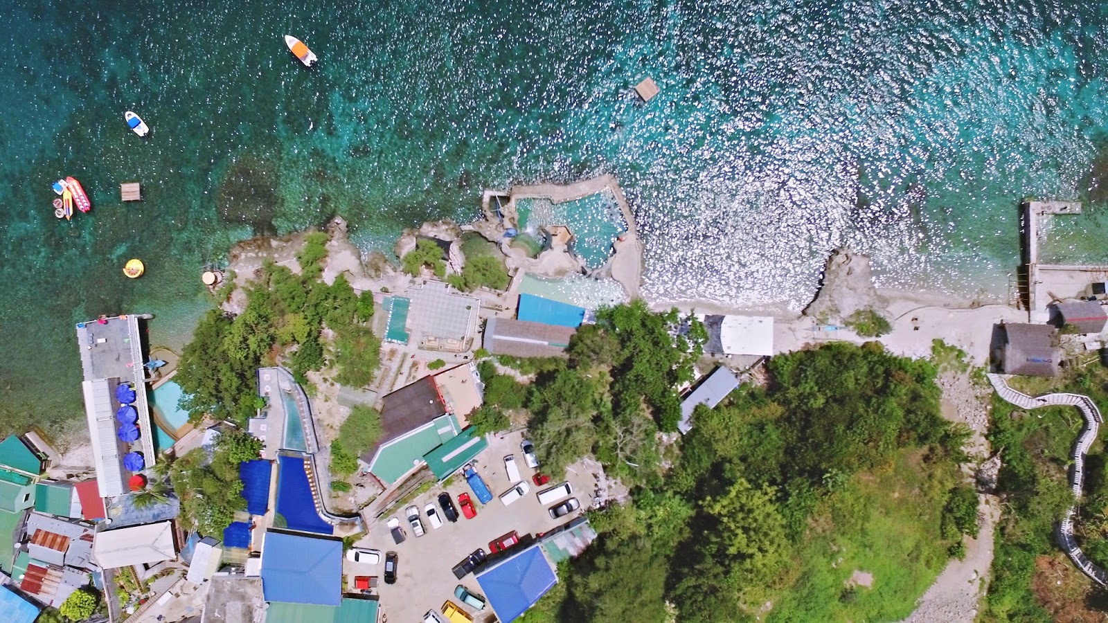 Day dreamer and Believer: Kamantigue Beach and Diving Resort