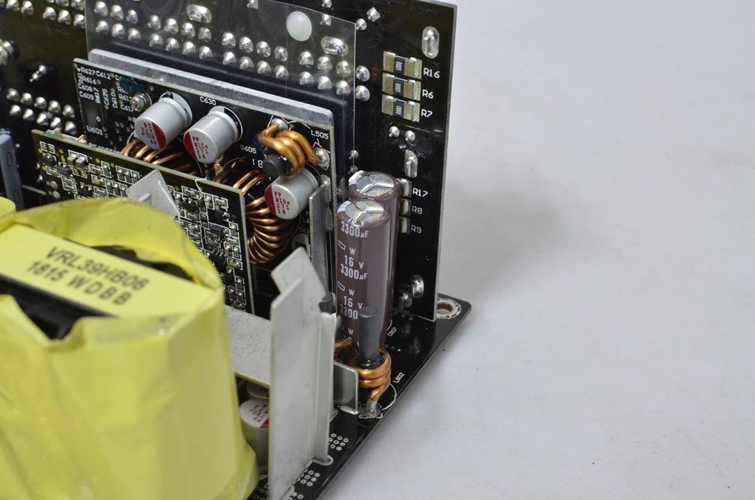 REVIEW - NZXT E850 (850W)